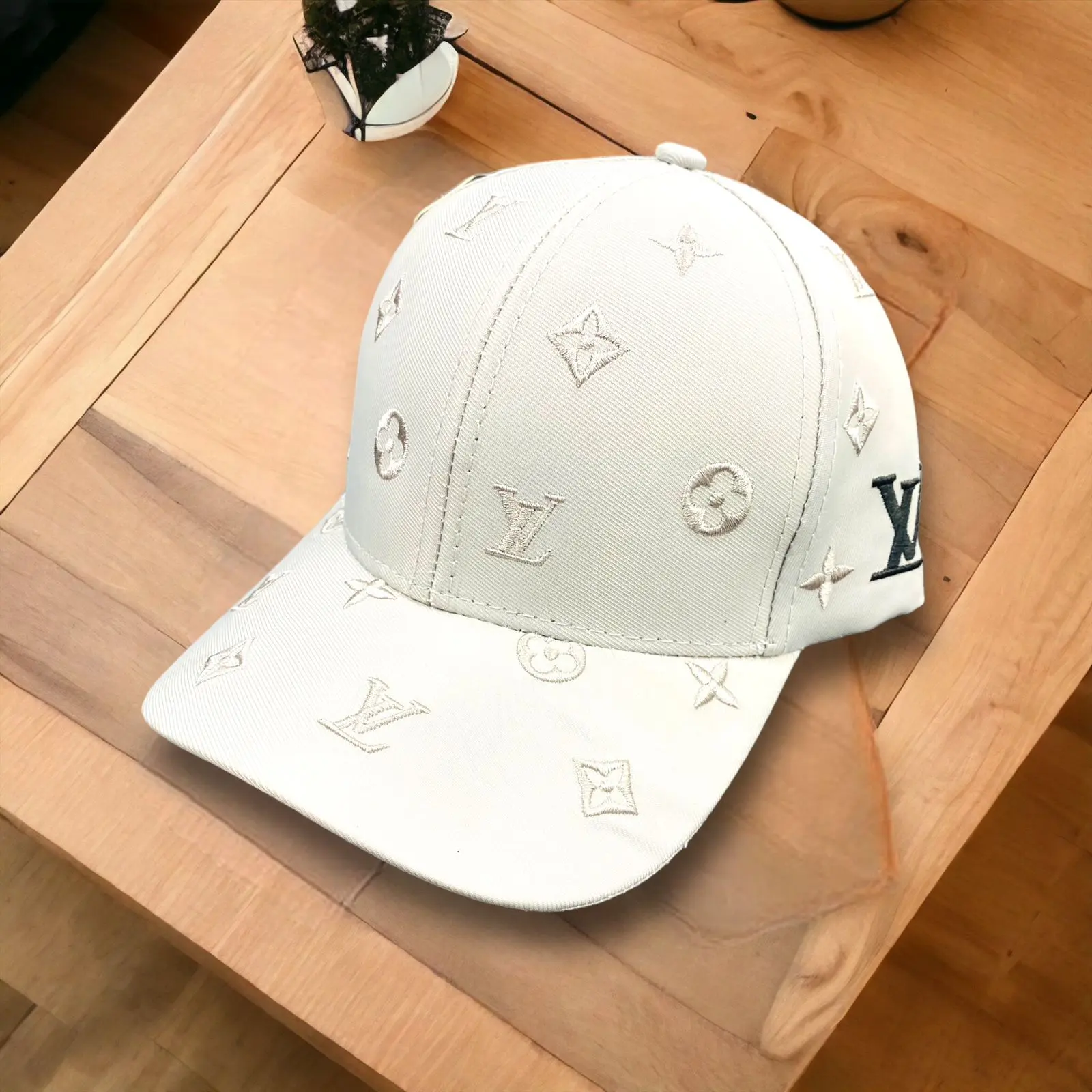 Boné Ultra Premium - Louis Vuitton - Uniquess - Loja Virtual